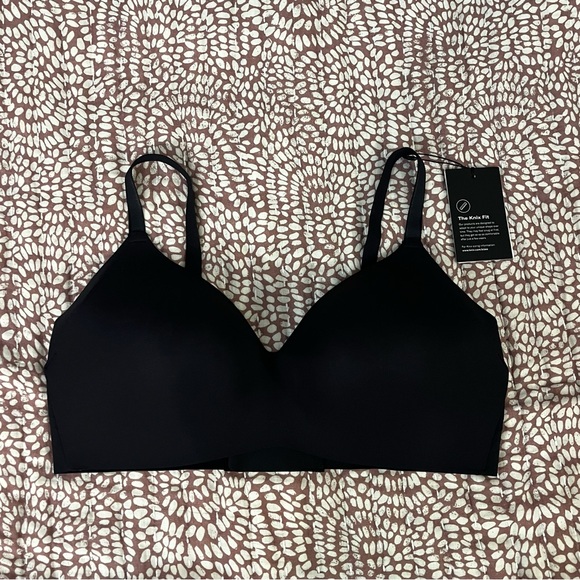 knix | Intimates & Sleepwear | New Knix Wingwoman Contour Bra In Black ...